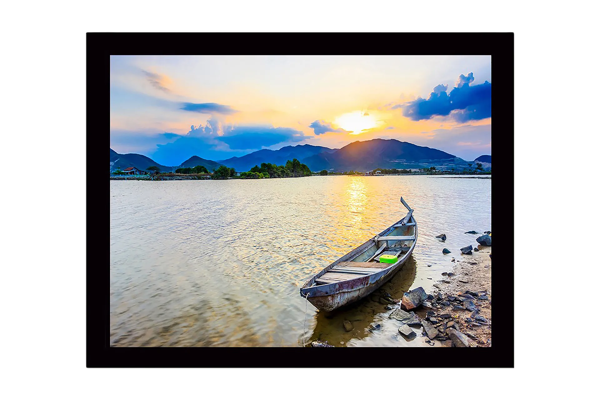 Innrammet lerretsbilde i tre - 41x56 cm - Solnedgang over en rolig ...